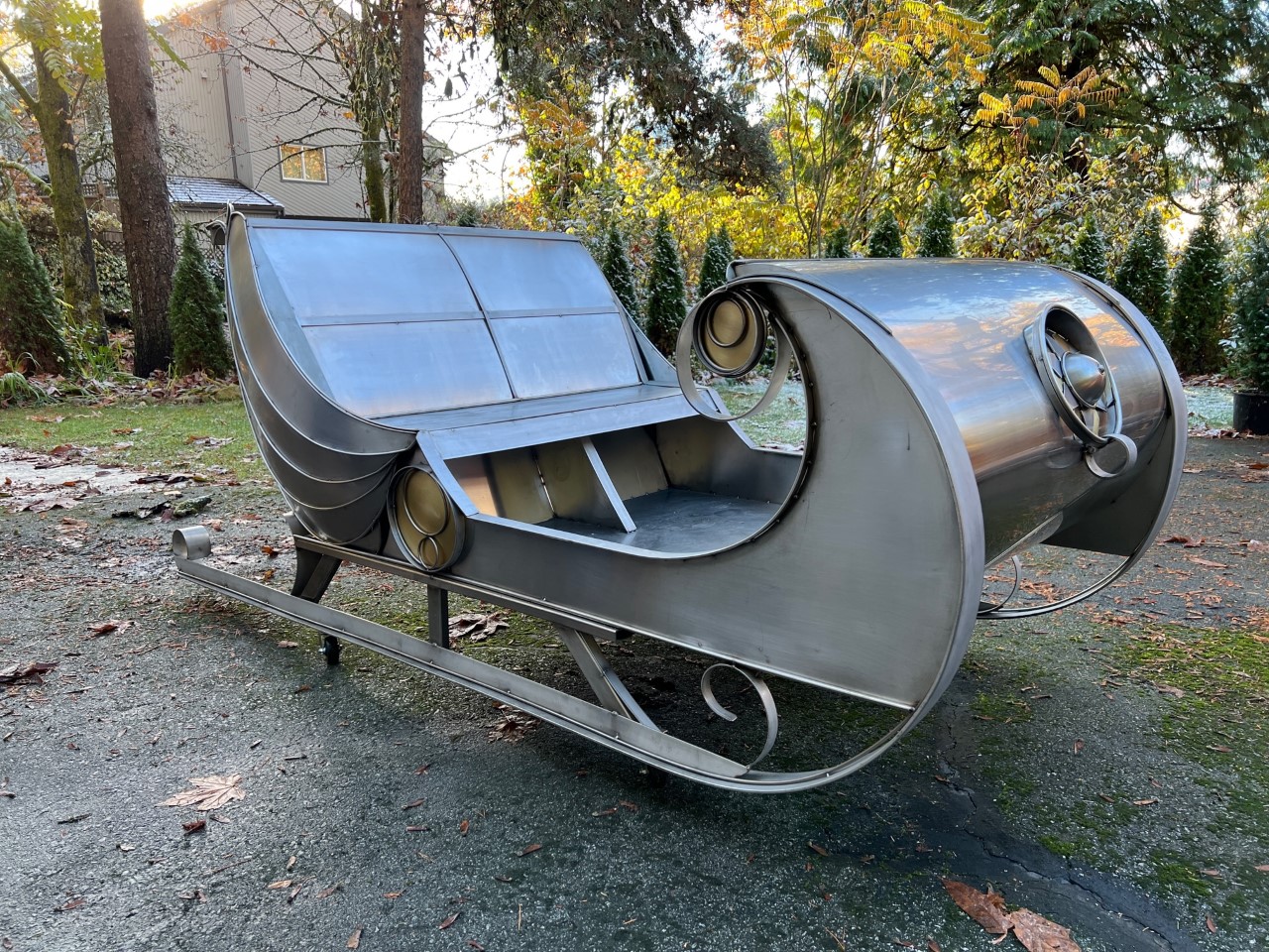 Stealth Roof-Rocket 2000- Santa's new sleigh - Bruce Voyce